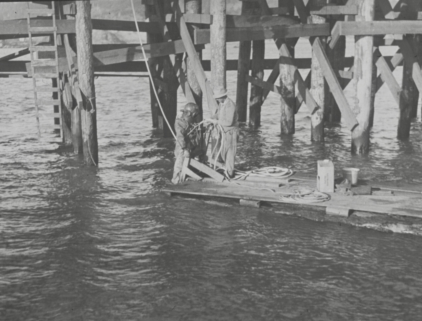 Jetty Construction 1934-1939 – Port Orford Historical Photos